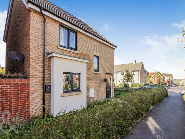 3 bedroom semi detached house to rent