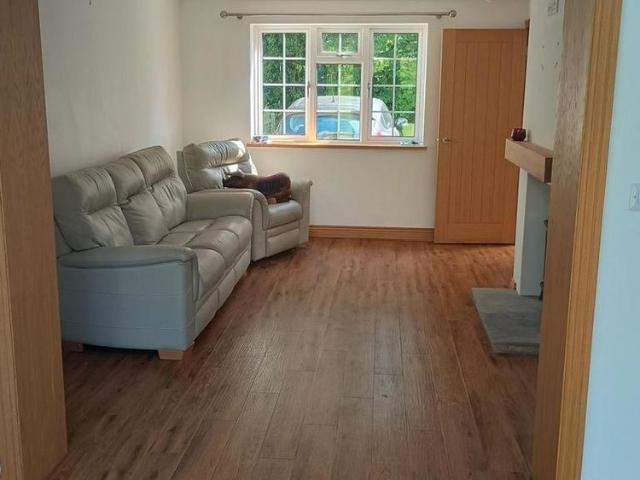 3 bedroom semi detached house to rent