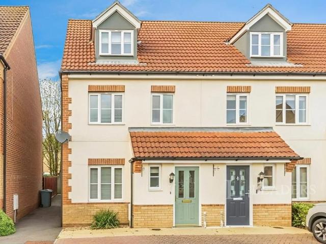3 bedroom semi detached house to rent