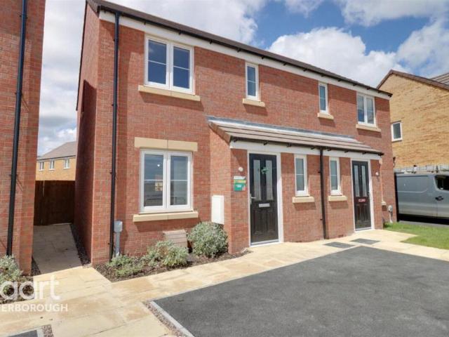 3 bedroom semi detached house to rent