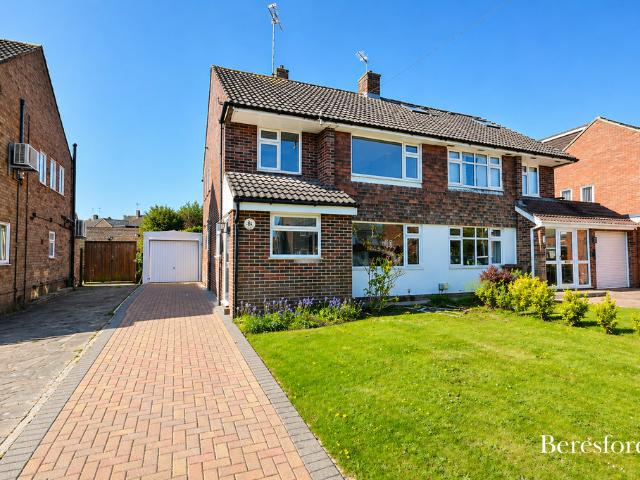 3 bedroom semi detached house to rent
