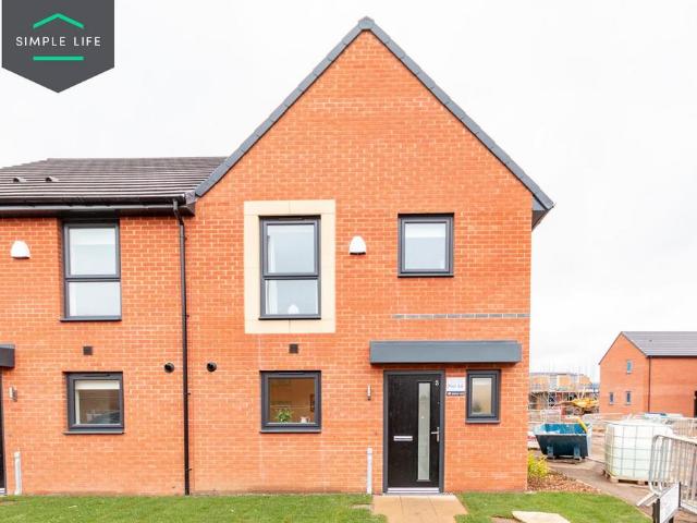 3 bedroom semi detached house to rent