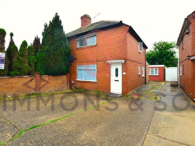 3 bedroom semi detached house to rent