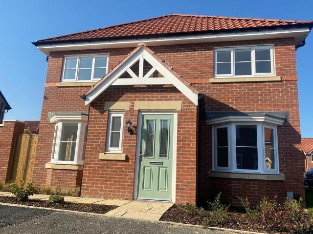 3 bedroom semi detached house to rent