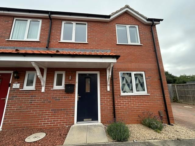 3 bedroom semi detached house to rent