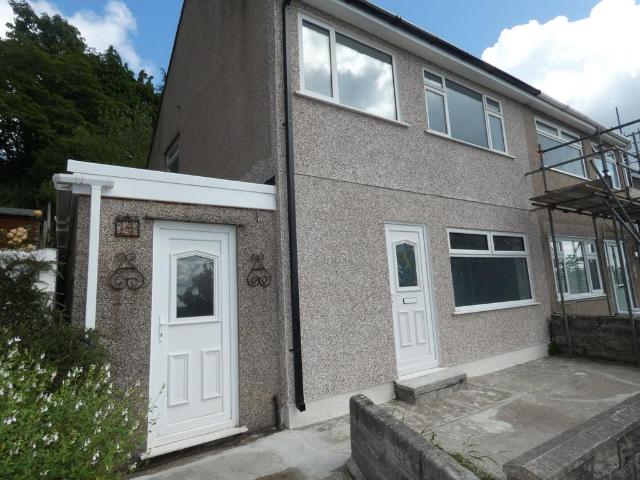 3 bedroom semi detached house to rent
