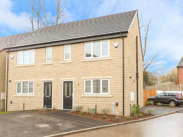 3 bedroom semi detached house to rent