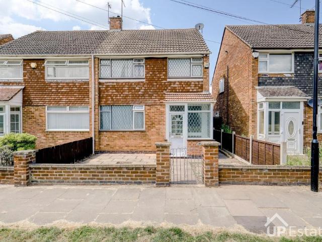3 bedroom semi detached house to rent