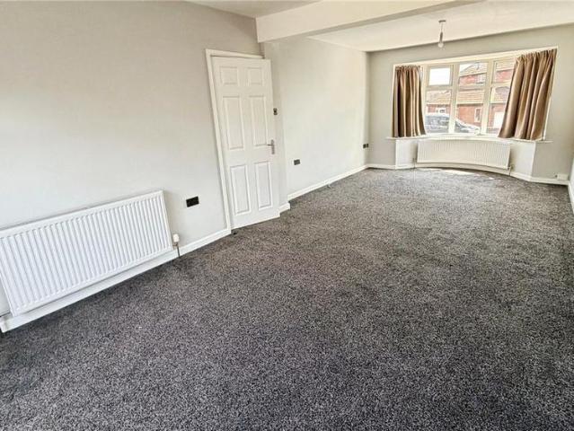 3 bedroom semi detached house to rent