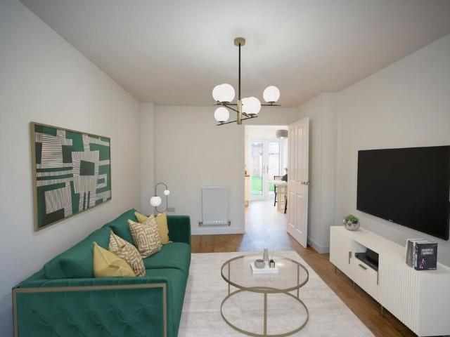 3 bedroom semi detached house to rent