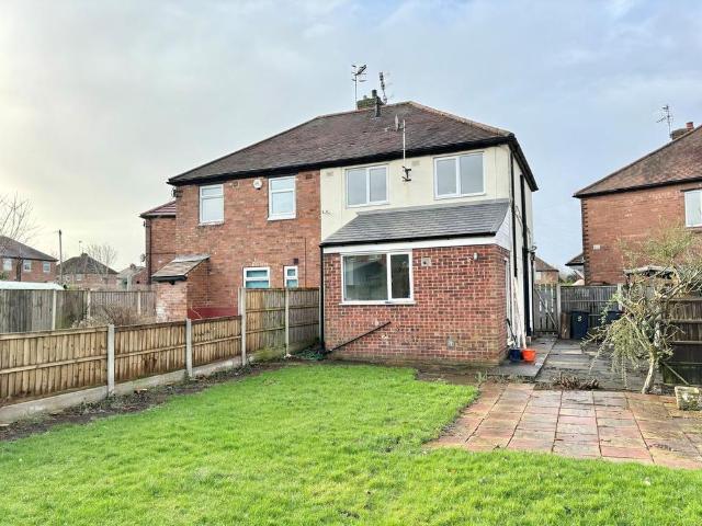 3 bedroom semi detached house to rent