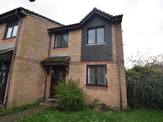 3 bedroom semi detached house to rent