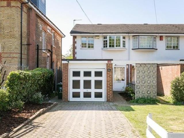 3 bedroom semi detached house to rent