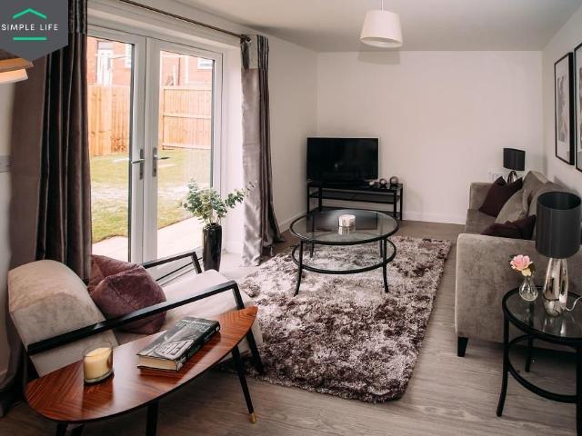 3 bedroom semi detached house to rent