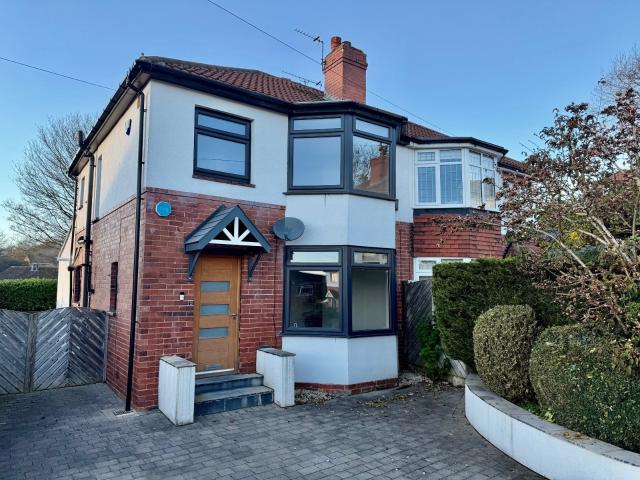 3 bedroom semi detached house to rent