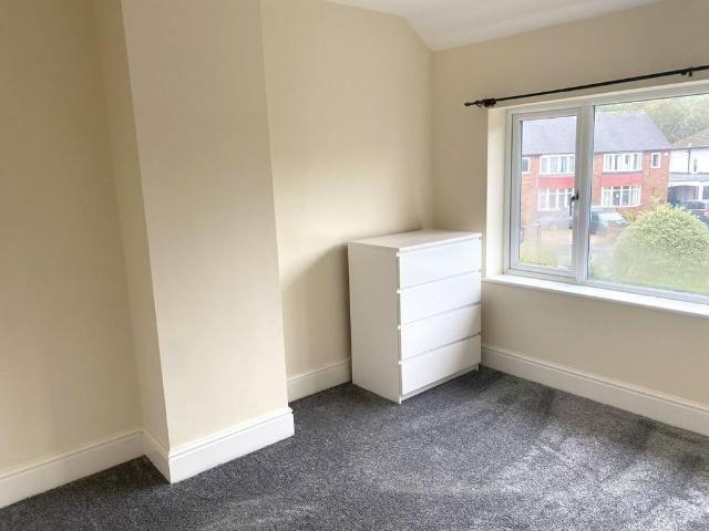 3 bedroom semi detached house to rent