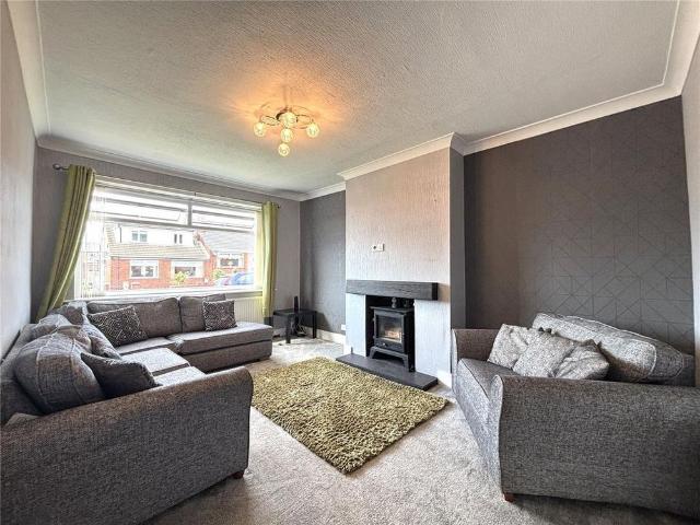 3 bedroom semi detached house to rent
