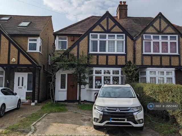 3 bedroom semi detached house to rent
