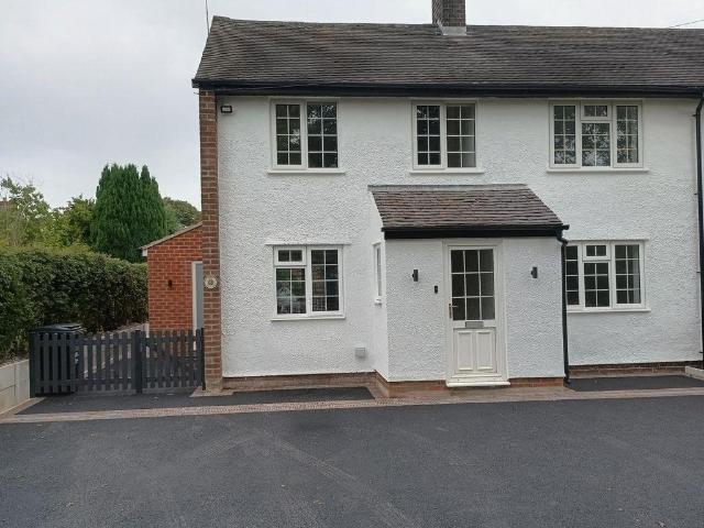 3 bedroom semi detached house to rent