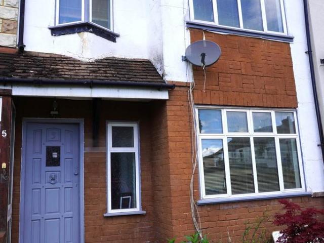 3 bedroom semi detached house to rent