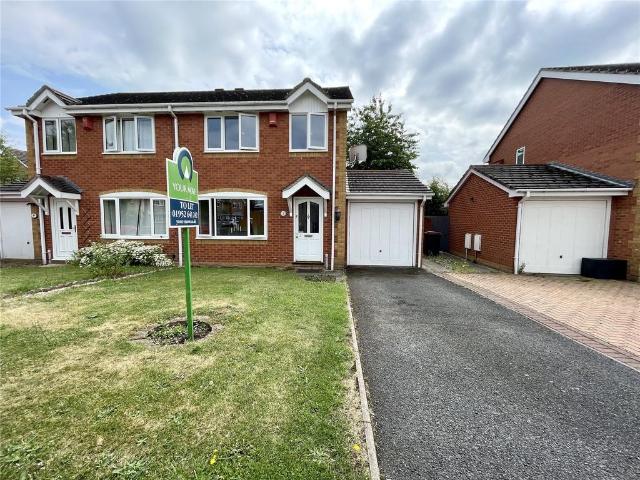 3 bedroom semi detached house to rent