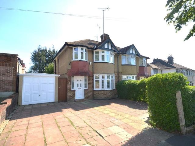 3 bedroom semi detached house to rent
