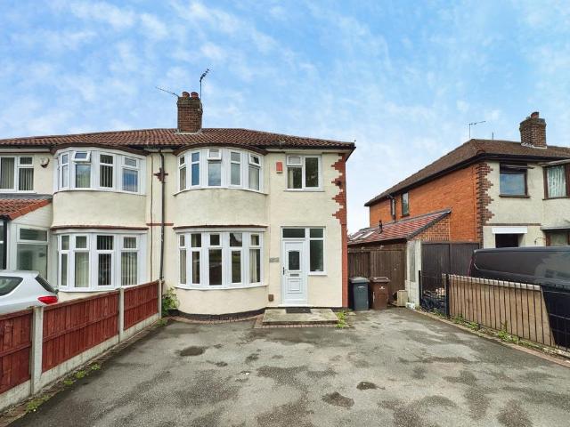 3 bedroom semi detached house to rent