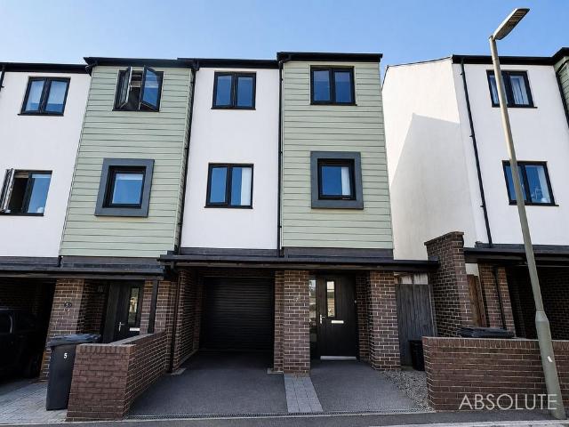 3 bedroom semi detached house to rent