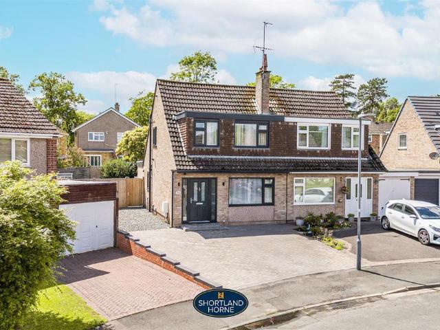 3 bedroom semi detached house to rent