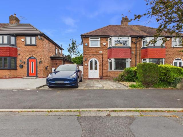 3 bedroom semi detached house to rent