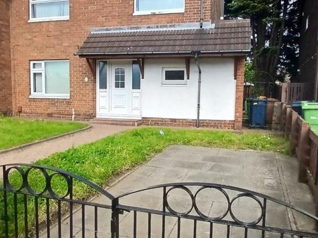 3 bedroom semi detached house to rent