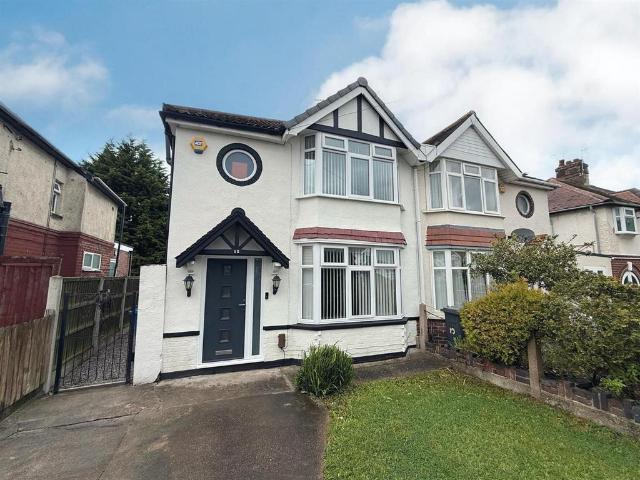 3 bedroom semi detached house to rent