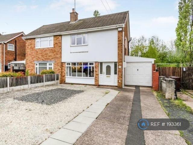 3 bedroom semi detached house to rent