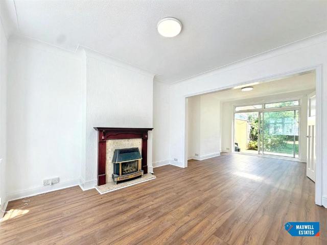 3 bedroom semi detached house to rent
