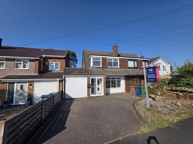3 bedroom semi detached house to rent