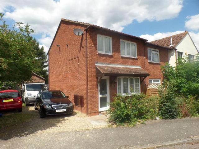 3 bedroom semi detached house to rent