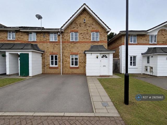 3 bedroom semi detached house to rent