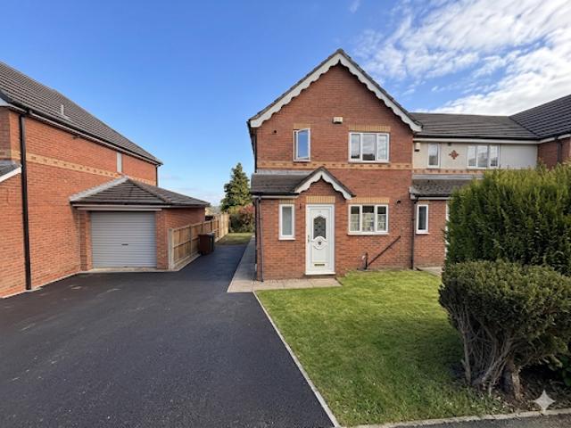 3 bedroom semi detached house to rent