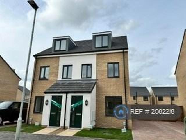 3 bedroom semi detached house to rent