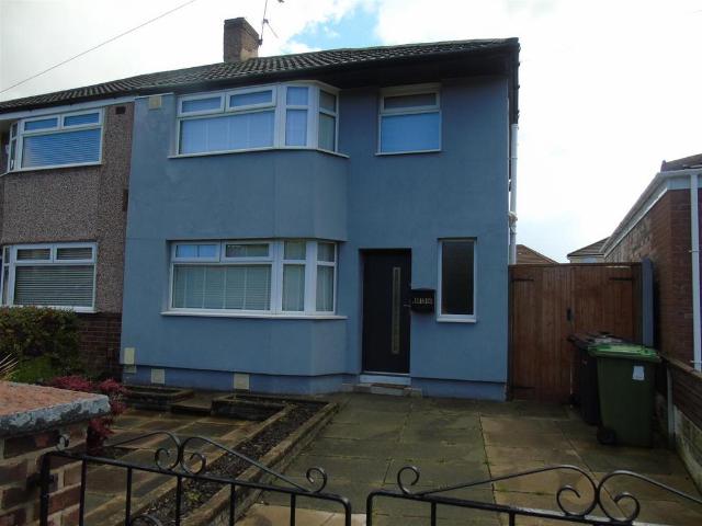 3 bedroom semi detached house to rent