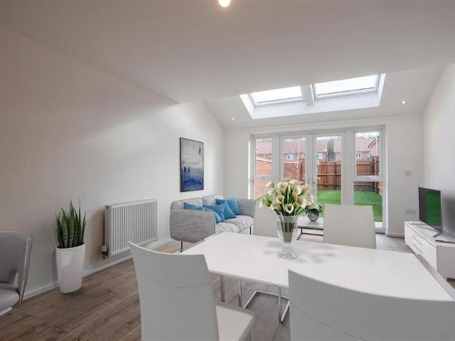 3 bedroom semi detached house to rent