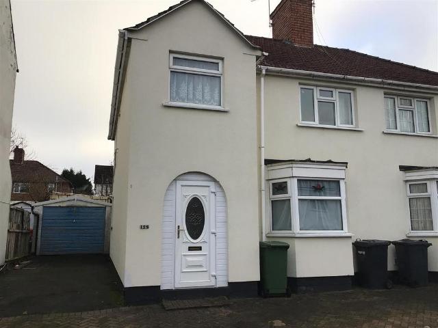 3 bedroom semi detached house to rent