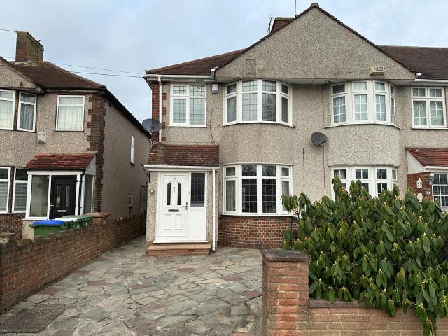 3 bedroom semi detached house to rent