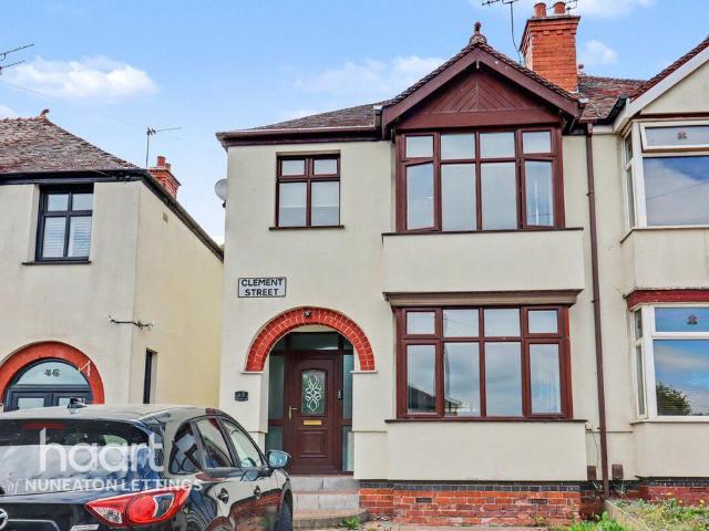 3 bedroom semi detached house to rent