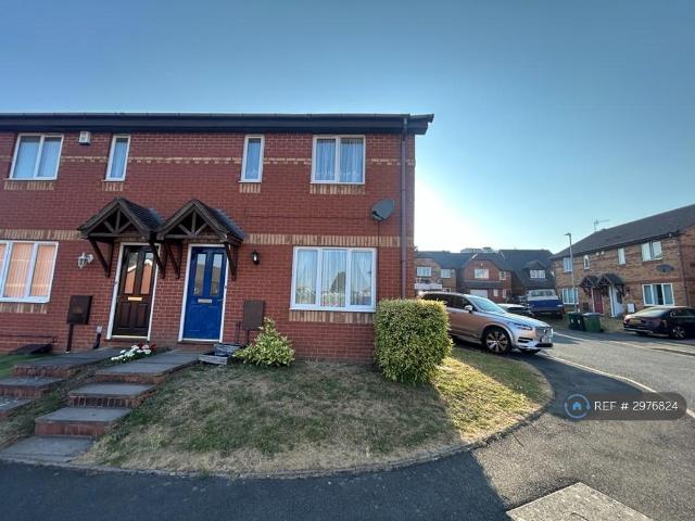 3 bedroom semi detached house to rent