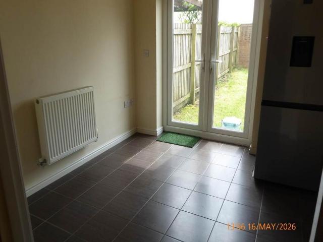 3 bedroom semi detached house to rent