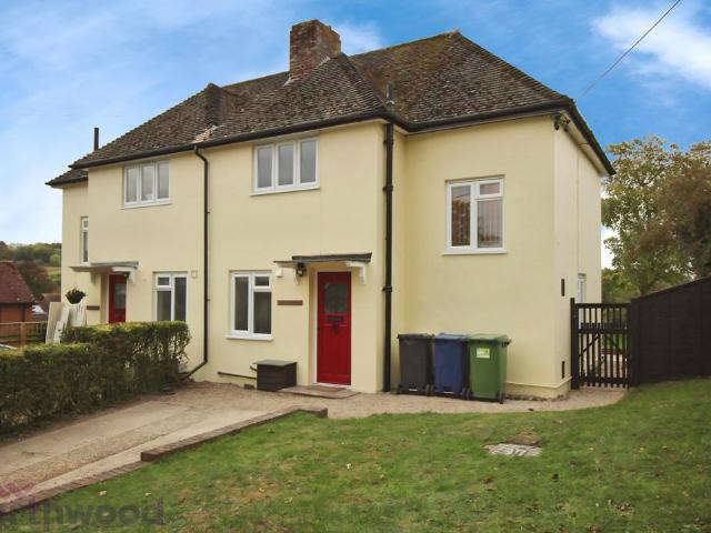 3 bedroom semi detached house to rent