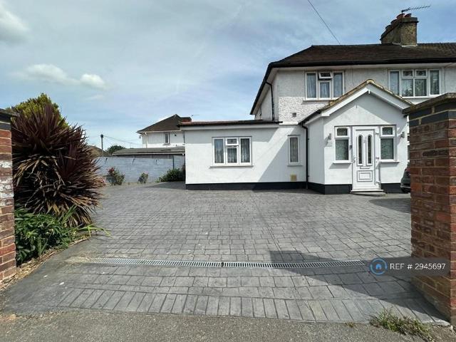 3 bedroom semi detached house to rent