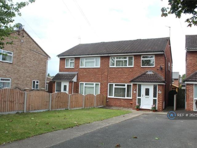 3 bedroom semi detached house to rent