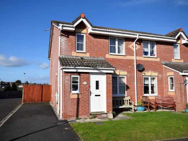 3 bedroom semi detached house to rent